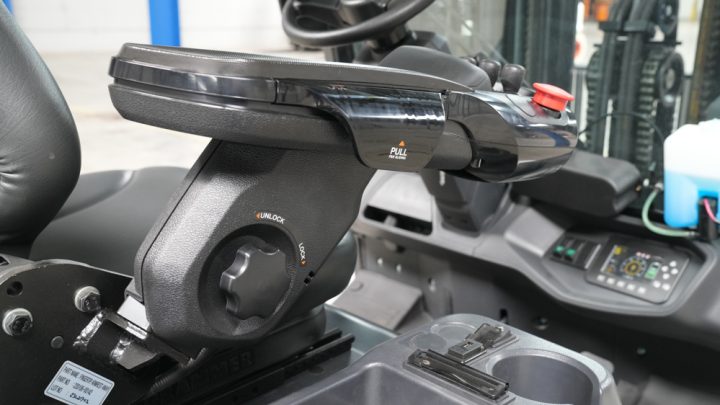 Test + video: Bobcat B25NS - Colourful alternative - Logistics Inside ...